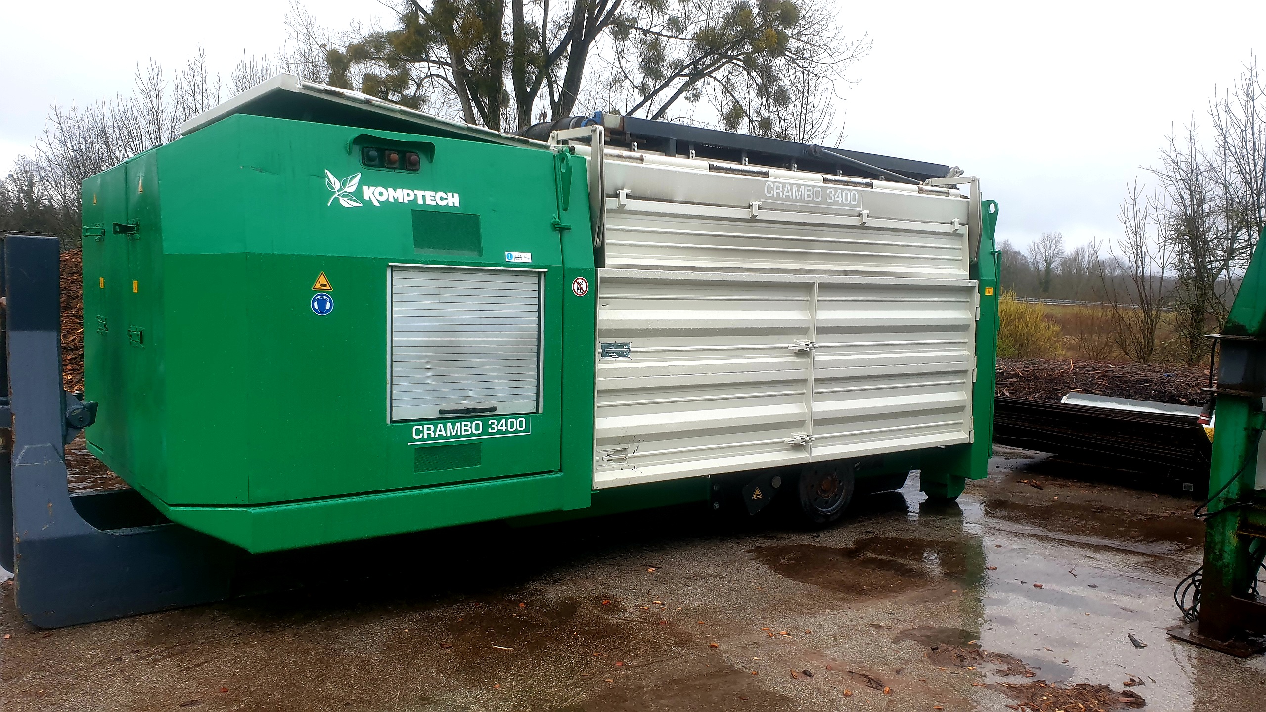 Broyeur lent komptech crambo 3400 - La Solution - Carroserie, peinture ...